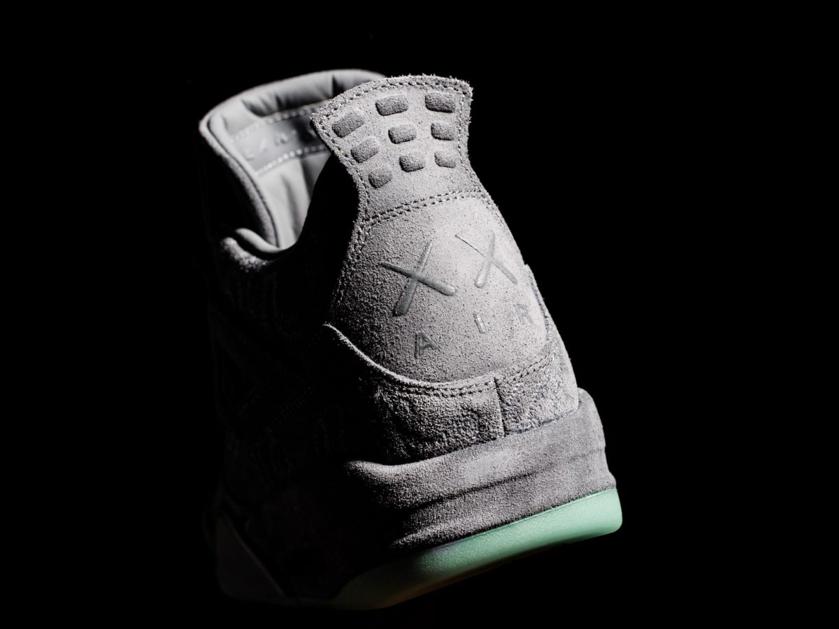 40+ Kaws HD