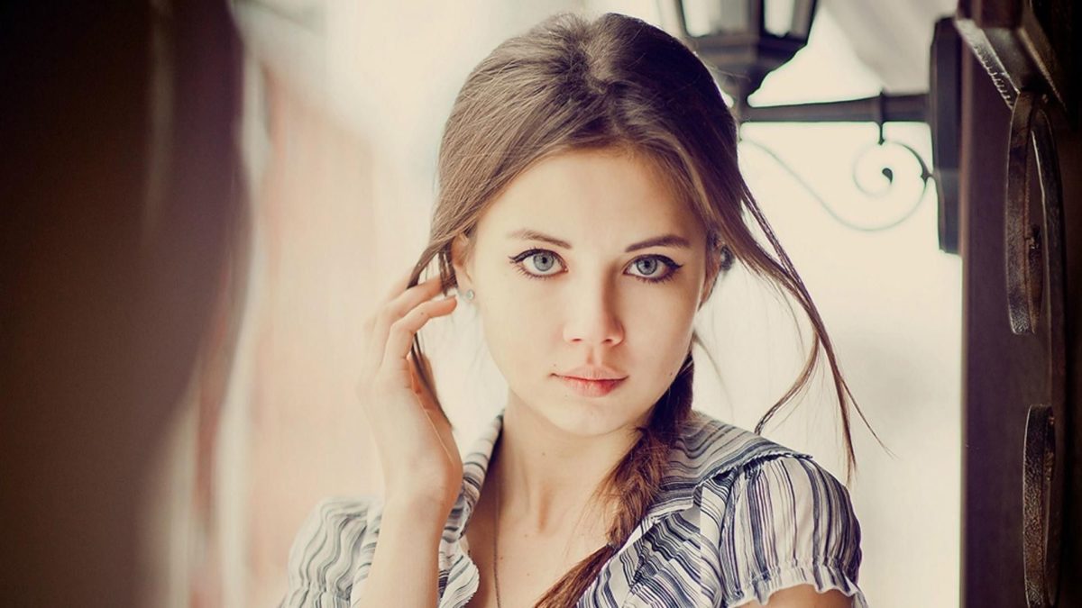 Beautiful Ladies Wallpapers hd images