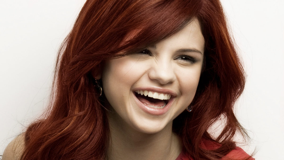 Selena gomez smile