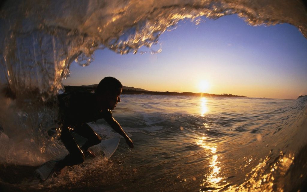 131+ Surfing Screensavers and Wallpaper