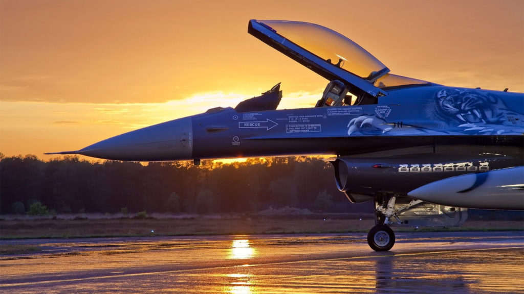 78+ F 16 Wallpaper HD