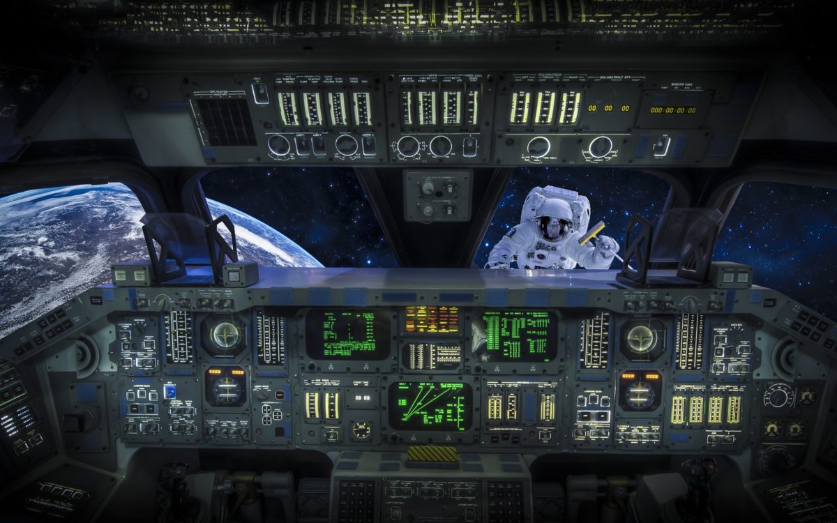 112+ Millenium Falcon Cockpit