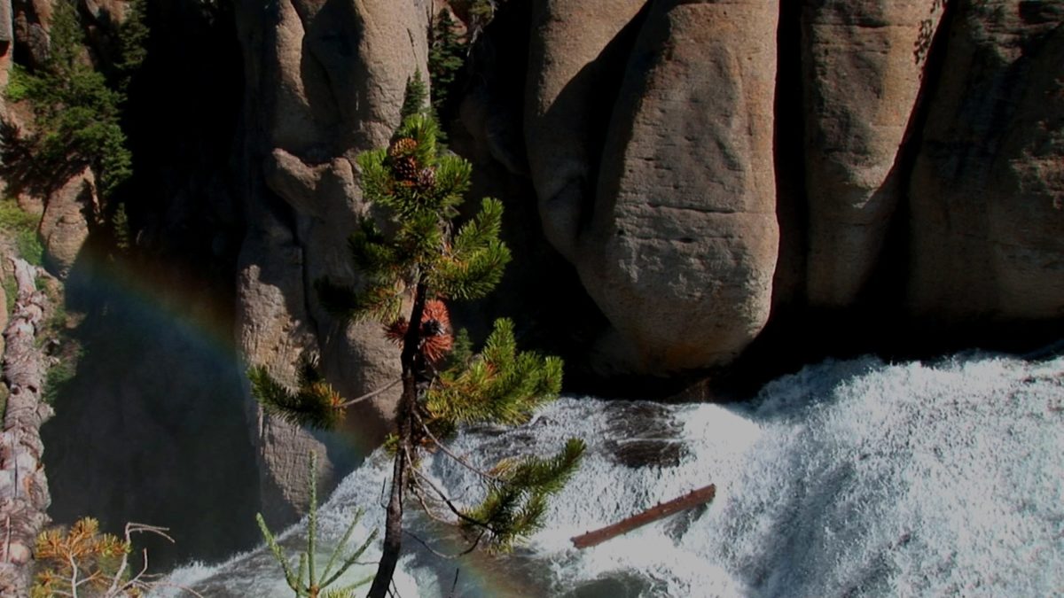 Yellowstone Waterfalls Screen Saver Screensaver Images Terraced ...