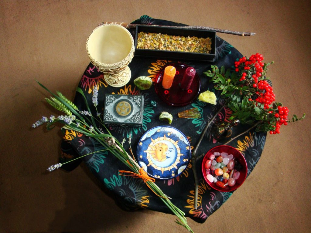 60+ Wiccan Screensavers and Wallpaper