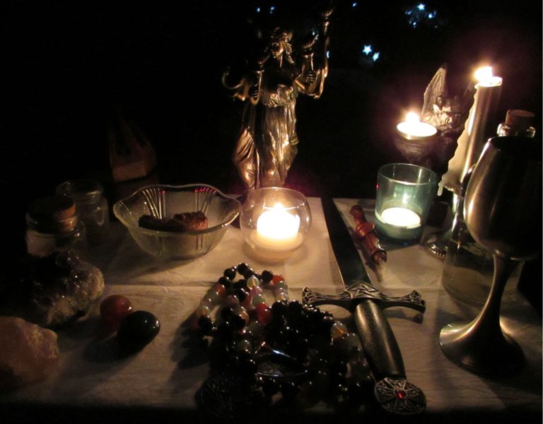 60+ Wiccan Screensavers and Wallpaper