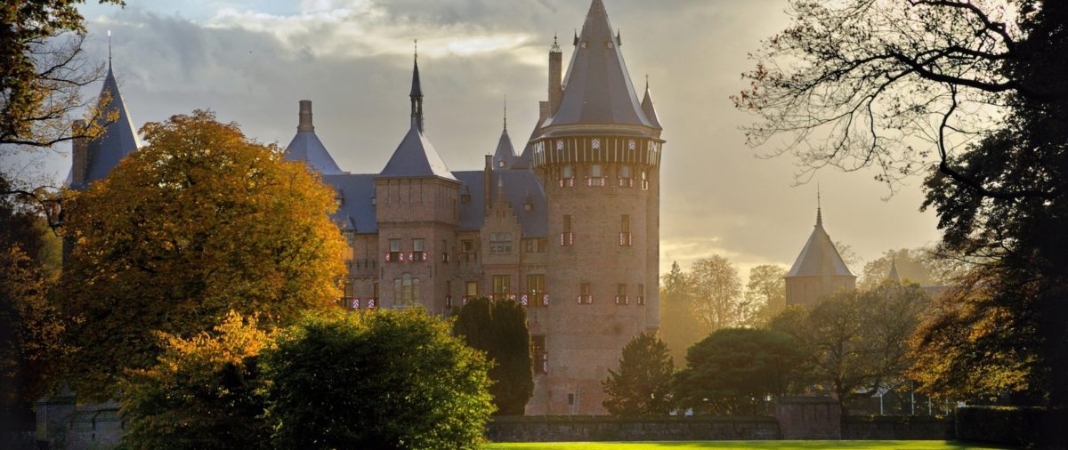 49+ Medieval Wallpaper for the Home