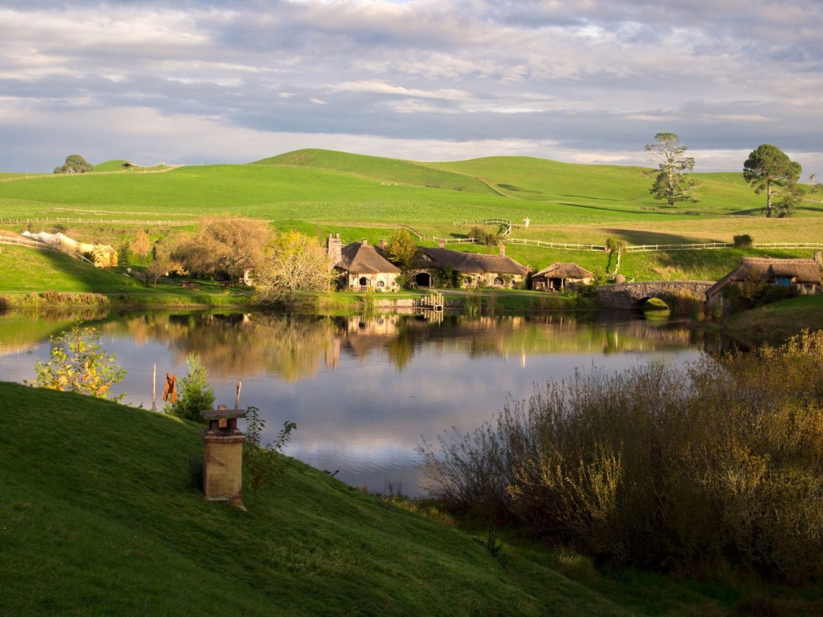 50+ Hobbiton