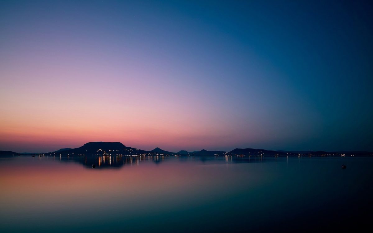 79+ Calming Wallpapers for Desktop Background