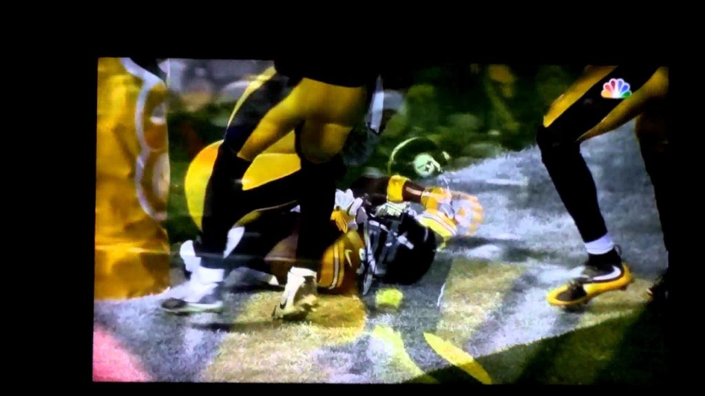 Steelers 84 Antonio brown touchdown pole hug